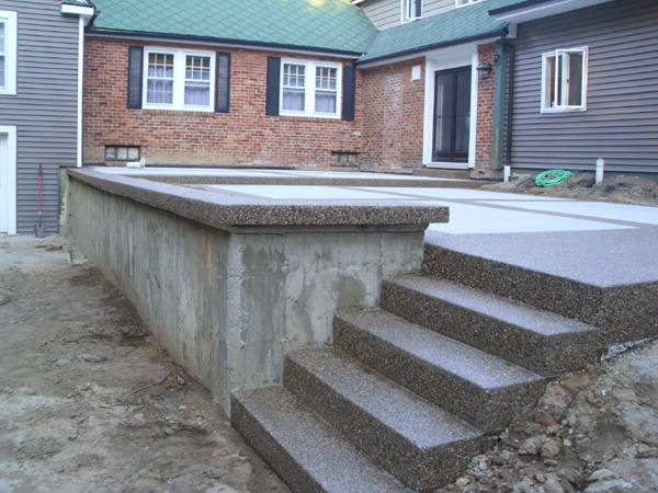 Decorative Patio Exposed Aggregate, Davisburg MI - Cumming Concrete